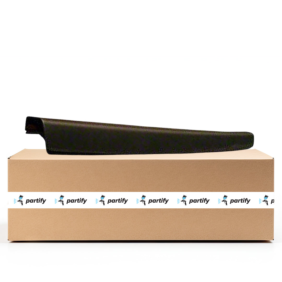 1999-2007 Chevrolet Silverado Upper Tailgate Molding - GM1909102 — Partify